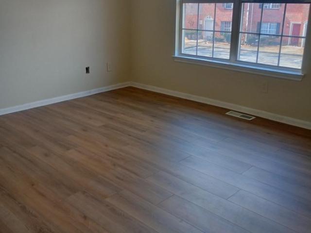 Pinebrooke Studio Apartment for Rent at 9170 Dorsey Rd, Riverdale, GA 30274