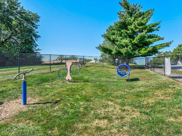 Pinehurst 1 Bedroom Apartment for Rent at 500 Nw 63rd St, Kansas City, MO 64118