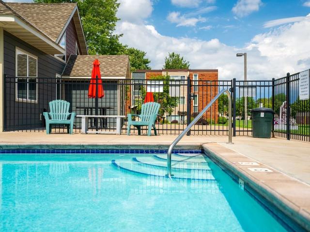 Pinehurst Apartments 2 Bedroom Apartment for Rent at 1799 Cedar Ave, White Bear Lake, MN 55110 White Bear Lake