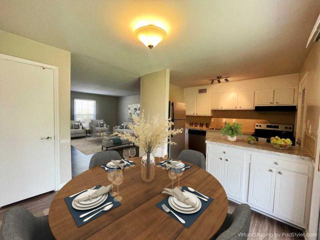 Pinehurst On Providence 2 Bedroom Apartment for Rent at 3904 Providence Rd, Charlotte, NC 28211 Foxcroft