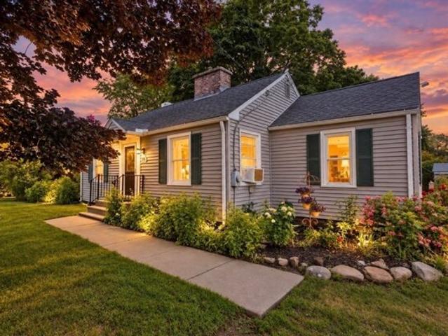 Pinehurst St, Westfield, Home For Sale