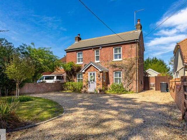 Pinehurst Road, Ferndown, 4 Bedroom Detached