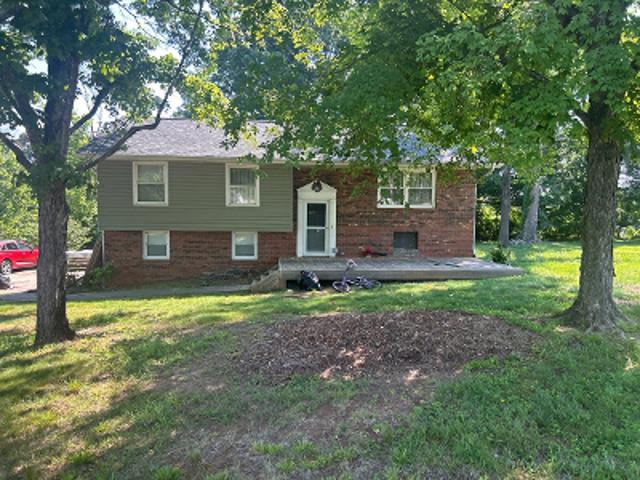Pineridge Cir