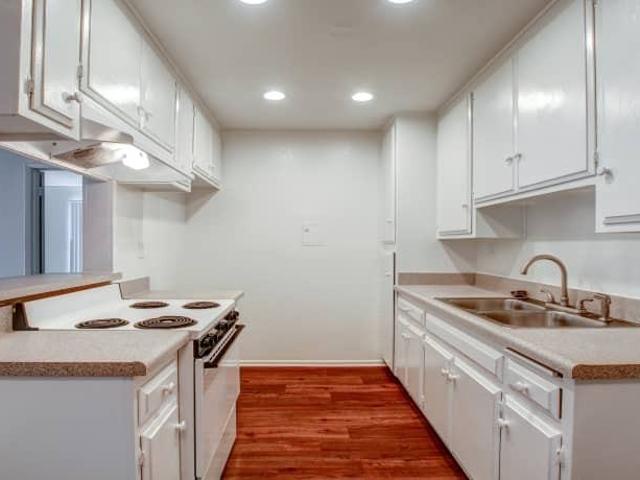 Pinewood 1 Bedroom Apartment for Rent at 14160 Red Hill Ave, Tustin, CA 92780 Tustin