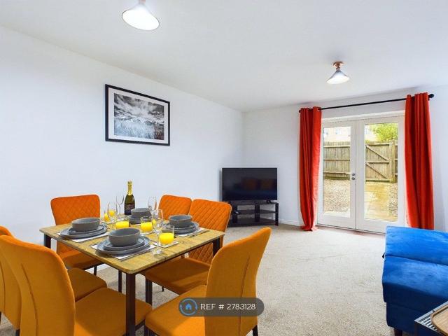 Pinewood Walk, Cheltenham GL51, 4 bed semi detached house to rent, £3,200 pcm | PrimeLocation
