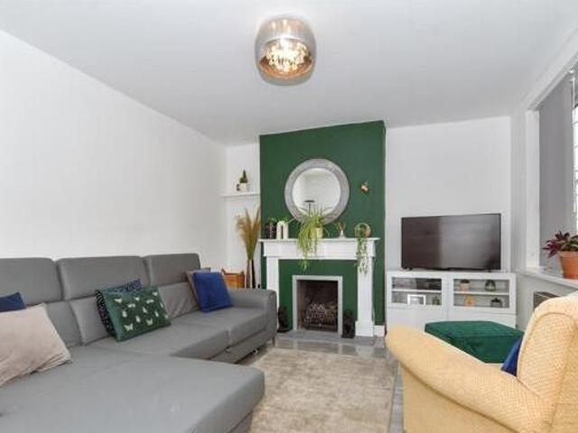 Pinewood Way, Hutton, 4 Bedroom Semi detached