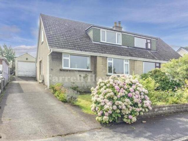 Pinewood Avenue, Brookhouse, 3 Bedroom House