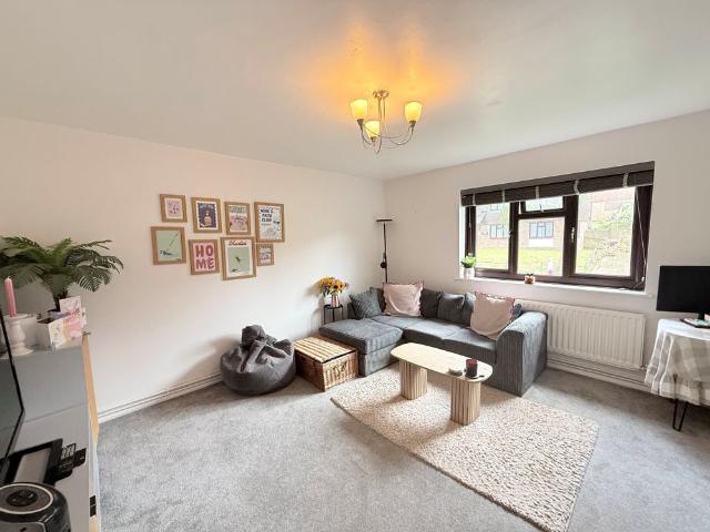 Pinewood Court, Haywards Heath
