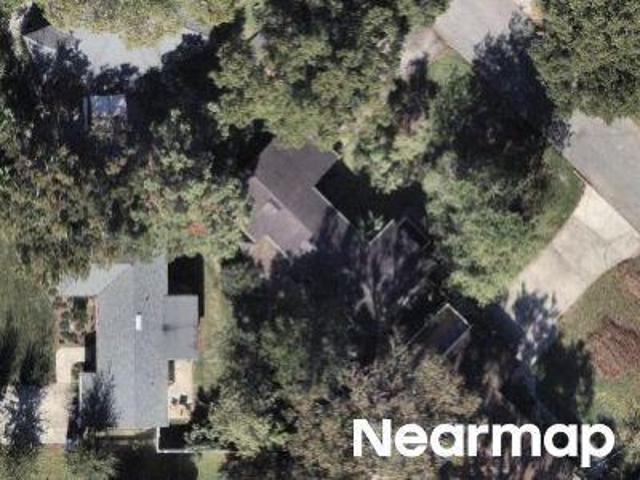 Pinewood Dr