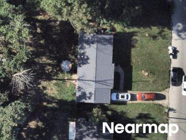Pinewood Dr