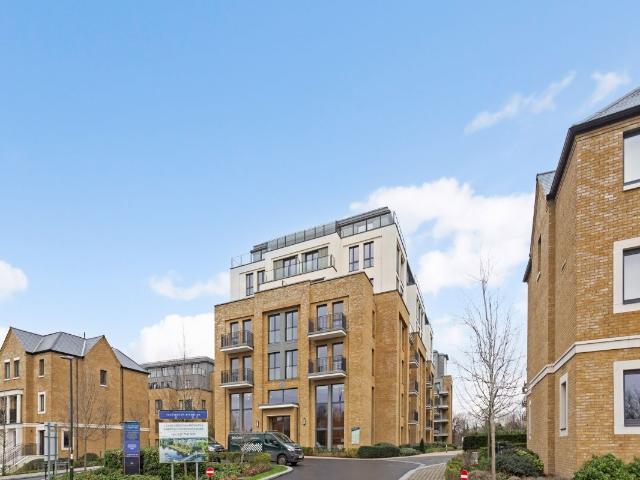 Pinewood Gardens, Teddington TW11, 3 bed flat to rent, £4,800 pcm | PrimeLocation