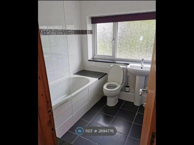 Pinewood Hill, York YO10, 4 bed semi detached house to rent, £2,500 pcm | PrimeLocation