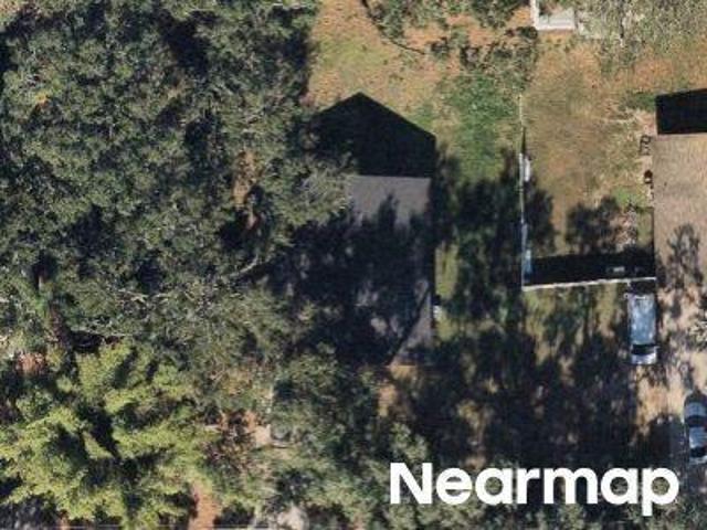 Pinewood Ln