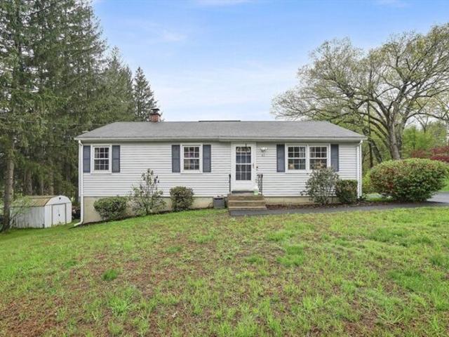 Pinewood Ln, Westfield, Home For Sale