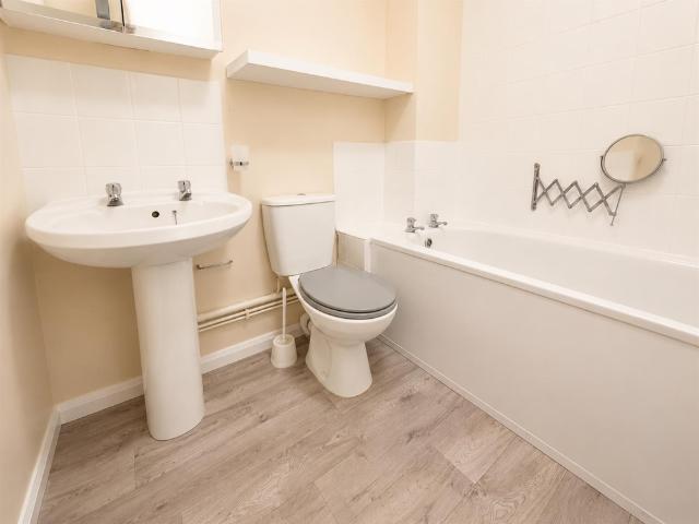 Pinewood Mews, Oaks Road, Stanwell