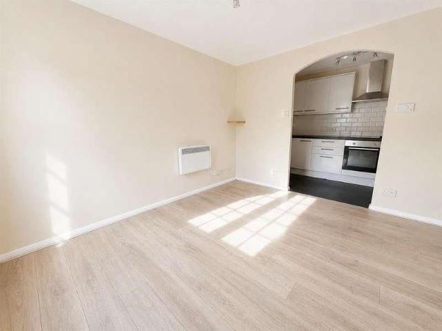 Pinewood Mews, Oaks Road, Stanwell, TW19