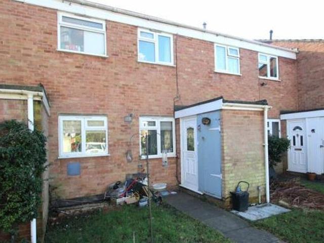 Pinewood Park, Farnborough, 3 Bedroom Terraced