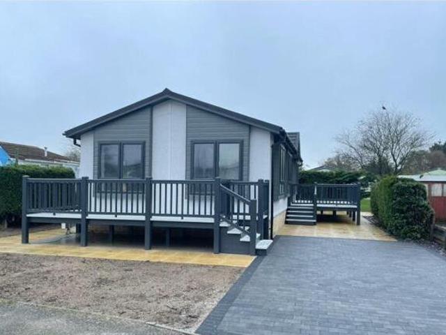 Pinewood Park, Somercotes, 2 Bedroom Park