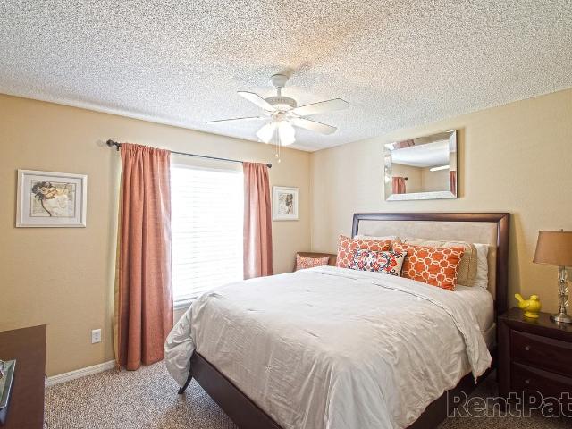 Pinewood Park 2 Bedroom Apartment for Rent at 2351 Pine Brook Dr, Kissimmee, FL 34741