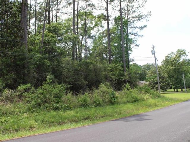 Pinewood Rd, Bogalusa, LA 70427