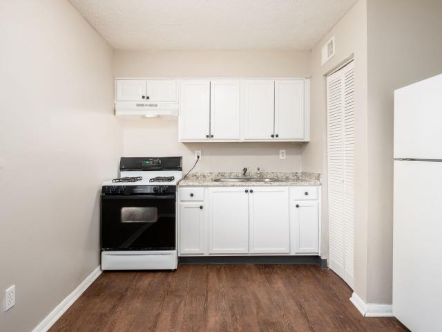 Pinetree Village Apartments