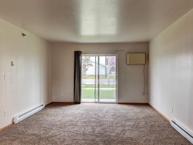 Pineview 2 Bedroom Apartment for Rent at 1321 11th Street West, Williston, ND 58801