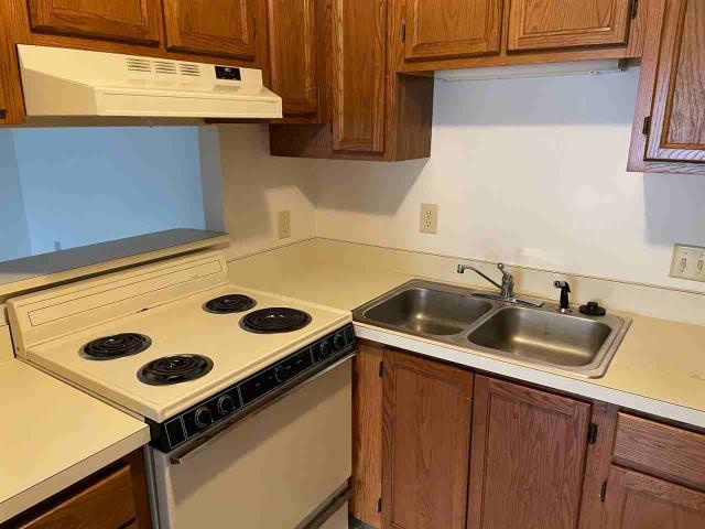 PINEVIEW 2 Bedroom Apartment for Rent at 4711 Walma Ave Se, Kentwood, MI 49512