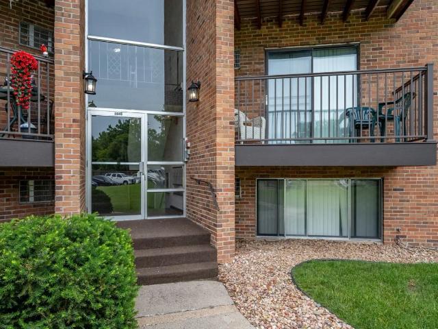 Pineview Apartments 1 Bedroom Apartment for Rent at 1640 9th St, White Bear Lake, MN 55110 White Bear Lake