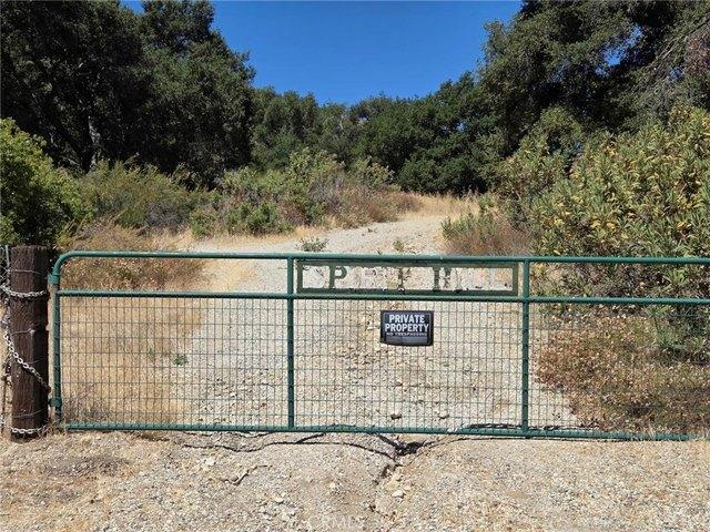 Pineview, Canyon Country, CA 91387