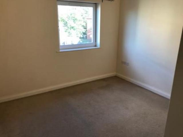 Pineview Gardens, Derby, Littleover, DE23