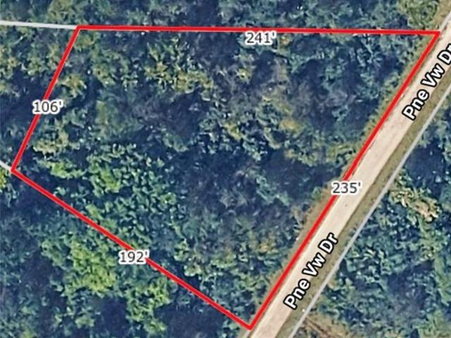 Pineview Rd, Uniontown, PA 15401