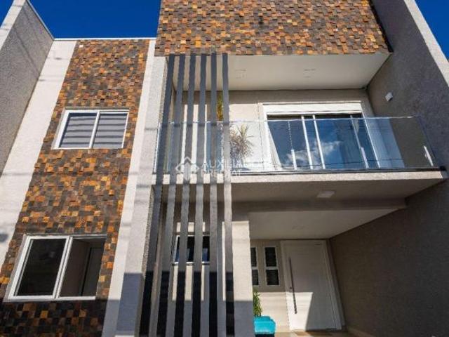 PINEVILLE EXCELENTE SOBRADO COM 4 QUARTOS E 2 SUÍTES COM 200 M2!