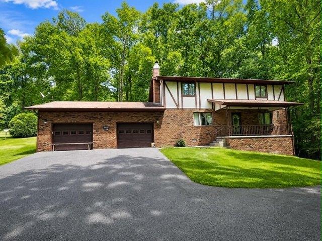 Pineville, KY 40977
