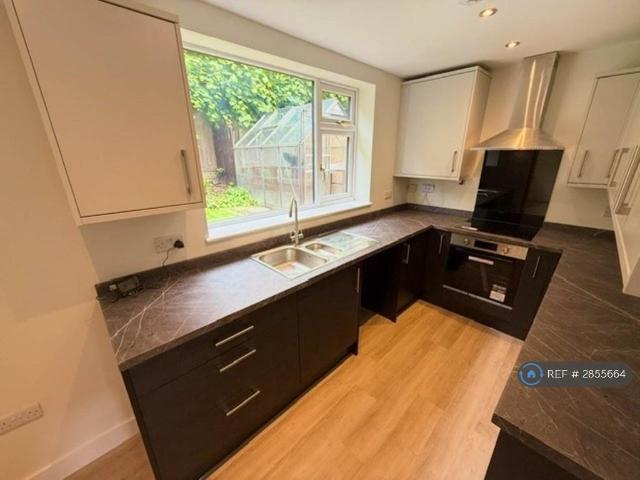 Pinfold Lands, Mexborough, S64 3 bed detached house to rent £1,075 pcm £248 pw