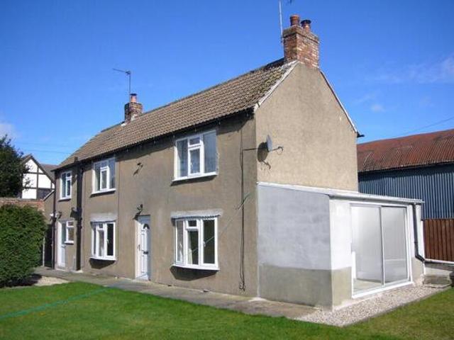 Pinfold Lane, Carlton, 2 Bedroom Cottage