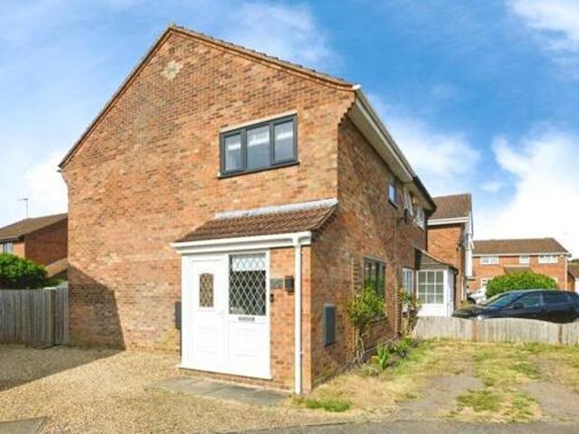 Pingles Road, North Wootton, 2 Bedroom Semi detached