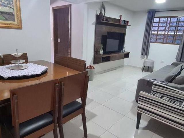PINHEIRINHO, 2 QUARTOS, ARMÁRIOS NOVOS, IMPECÁVEL. CHURRASQUEIRA. TERRENO 6 VAGAS