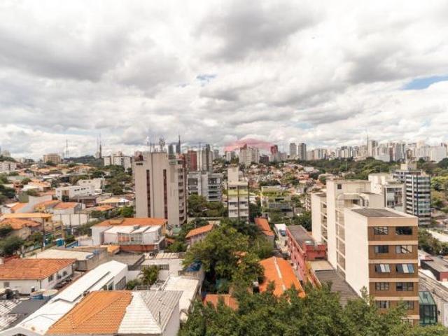 Pinheiros, cobertura duplex, 2 vagas, 121 metros, depósito