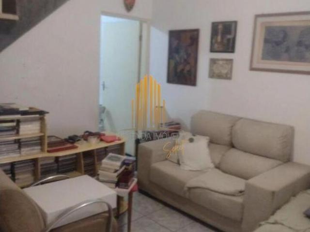 PINHEIROS CASA DE 72m² COM 3 QUARTOS, QUINTAL, 1 BANHEIRO E 1 VAGA