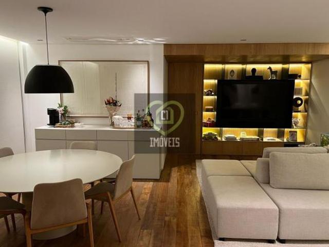 Pinheiros apartamento à venda pronto para morar. 2 suítes, 1 vaga + depósito