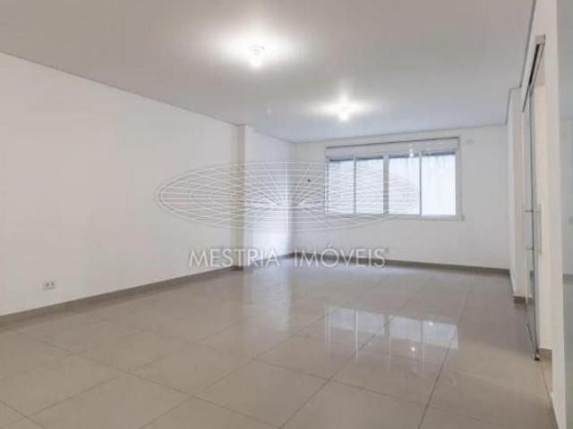 Pinheiros | Apartamento totalmente reformado | Próximo à estação Oscar Freire do metrô