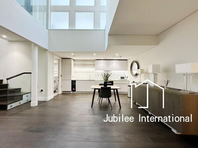 Pink Mews, Dyers Buildings, London EC1N, 2 bed flat to rent, £4,117 pcm | PrimeLocation