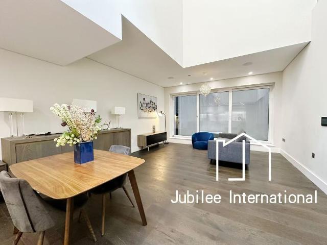 Pink Mews, Dyers Buildings, London EC1N, 2 bed flat to rent, £4,550 pcm | PrimeLocation
