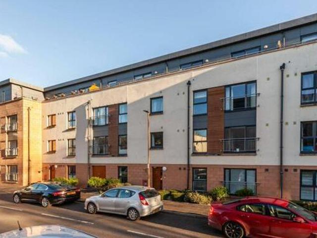 / Pinkhill Park, Edinburgh, 1 Bedroom Ground
