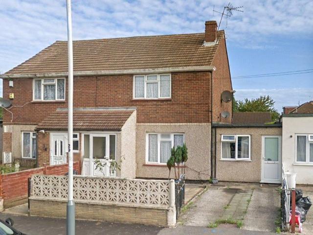 Pinkwell Lane, Middlesex UB3, Studio to rent, £1,000 pcm | PrimeLocation