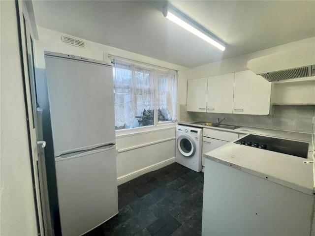 Pinkwell Lane, Hayes, Middlesex, UB3