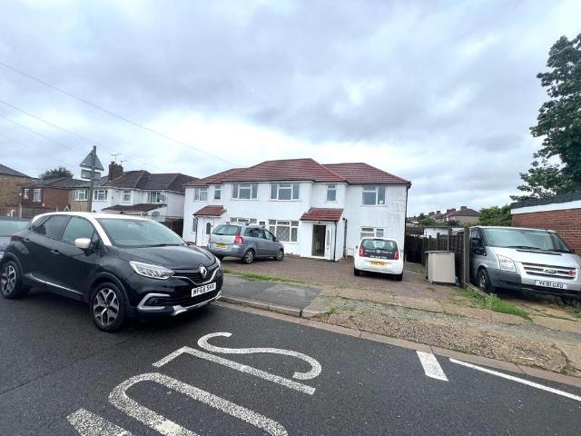 Pinkwell Lane, Hayes UB3 7 bed semi detached house to rent £4,999 pcm £1,154 pw