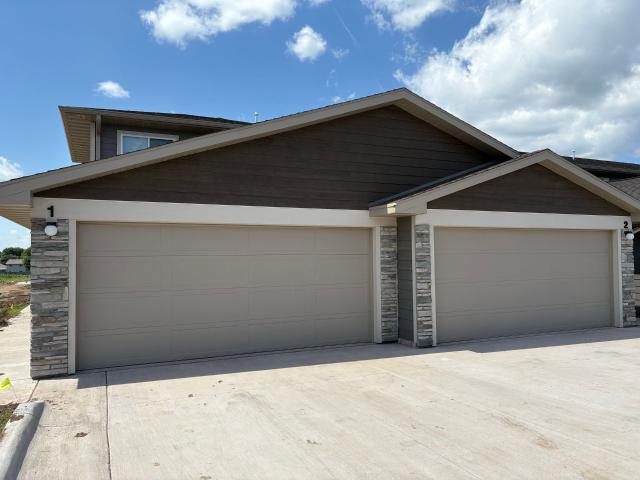 Pinnacle Townhomes