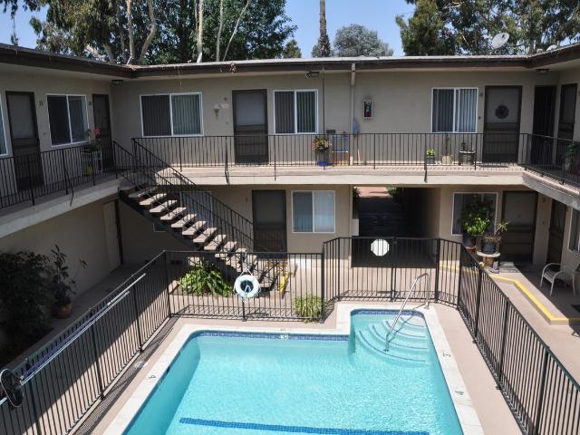 Pinnacle Amapola LLC 2 Bedroom Apartment for Rent at 718 Amapola Ave, Torrance, CA 90501 Olde Torrance