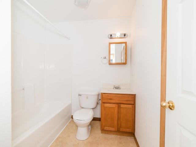 Pinnacle Heights 1 Bedroom Apartment for Rent at 100 Pinnacle Height Dr, Morgantown, WV 26505 Suncrest